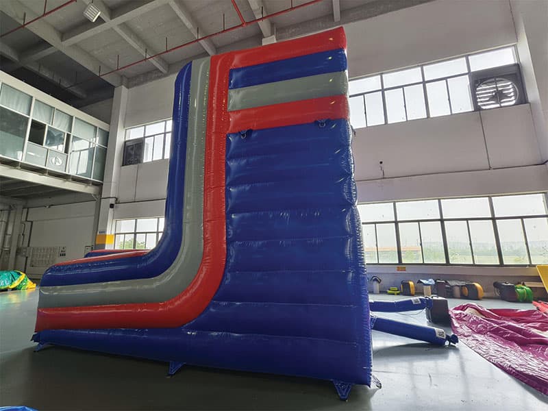 Ninja Wall gonflable – Défi sportif inspiré de Ninja Warrior